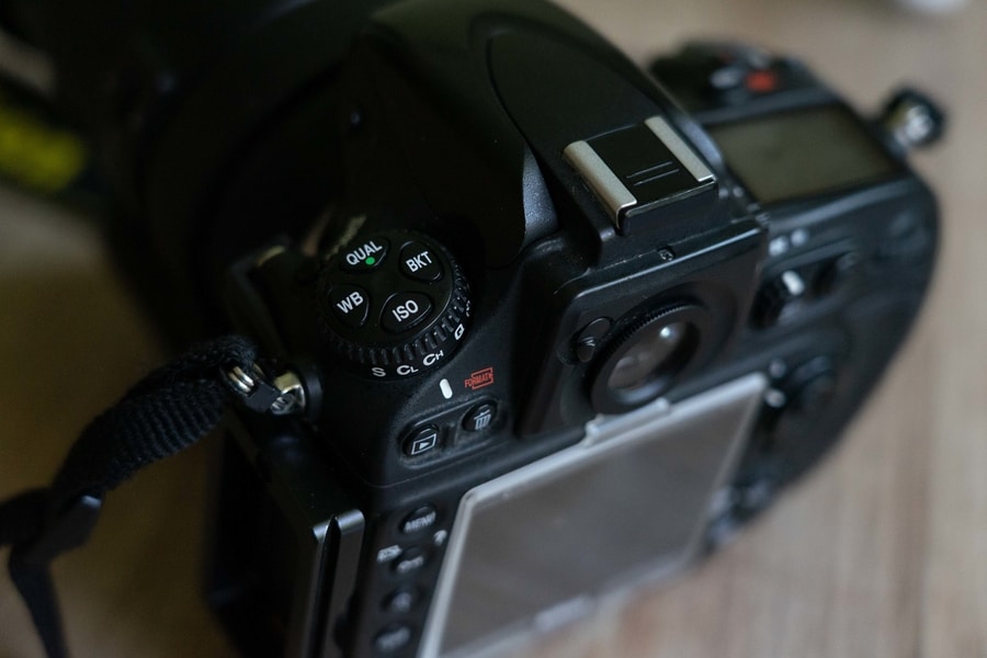 Where is the white balance button