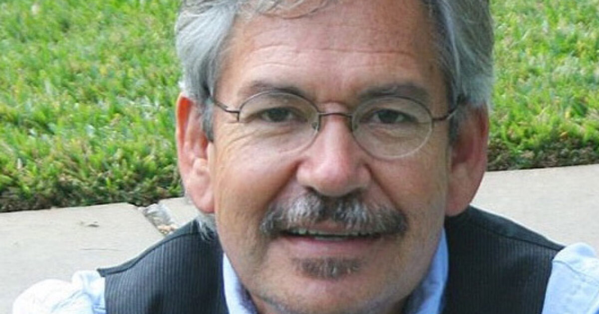 Benjamin Alire Sáenz | The Poetry Foundation