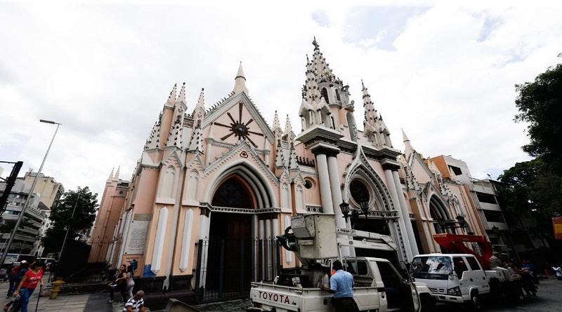 Rehabilitan la Basílica Santa Capilla en Caracas - Enterate24.com