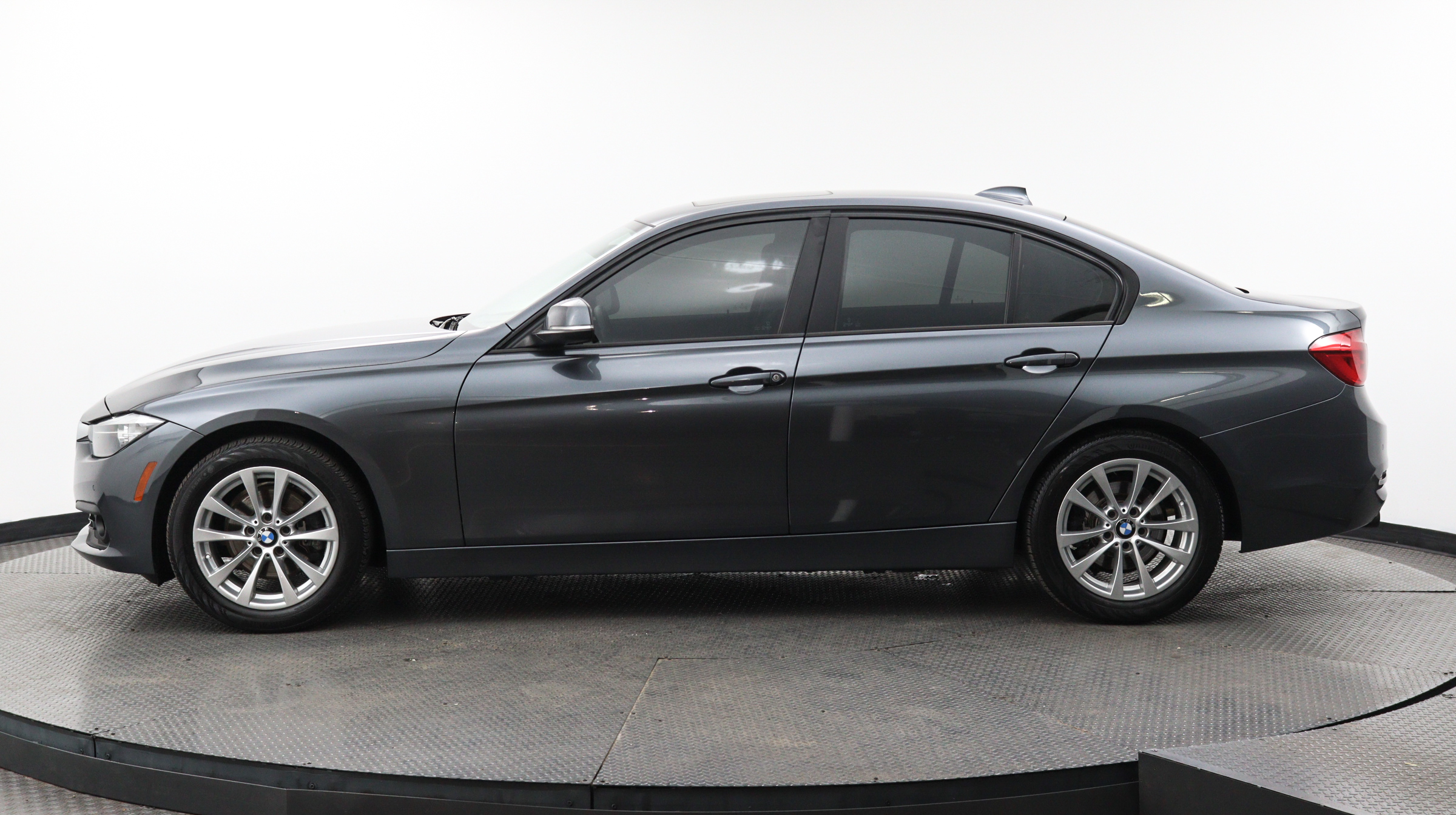 Used 2017 BMW 3 SERIES 320I for sale in MARGATE | 123098