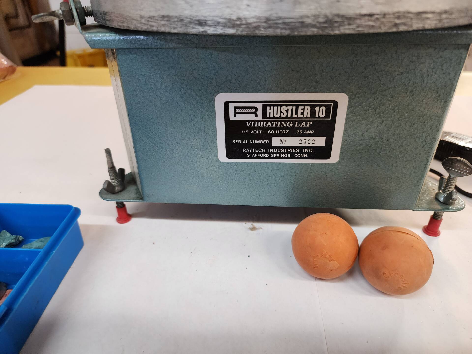 Raytech 'Hustler 10' Vibrating Lap - Minnesota Mineral Club