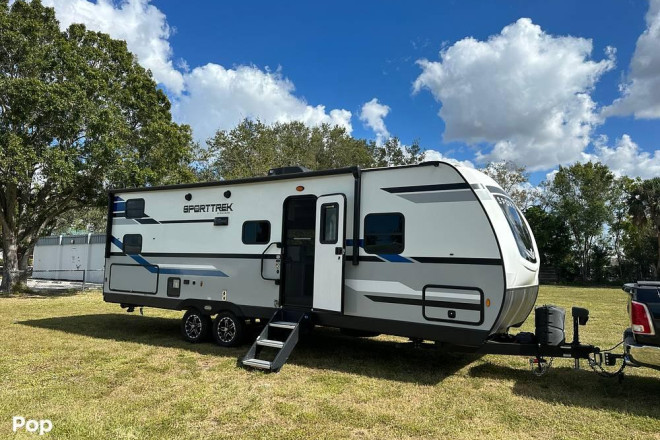 RVs For Sale in Sarasota, Florida at RVCrazy.com