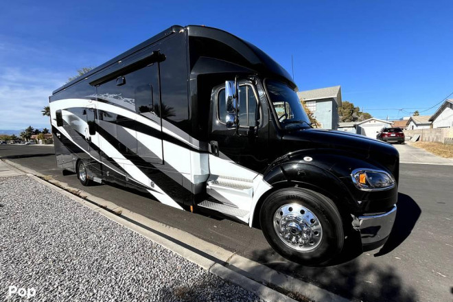 Class C RVs For Sale at RVCrazy.com