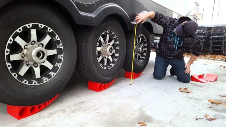 Super-Easy Tips and Tricks for Leveling your RV or Travel Trailer ...