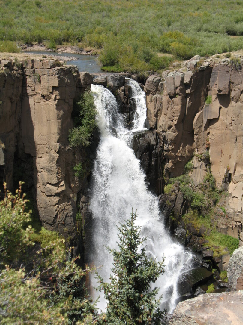 Top 10 Waterfalls in Colorado - RVshare.com