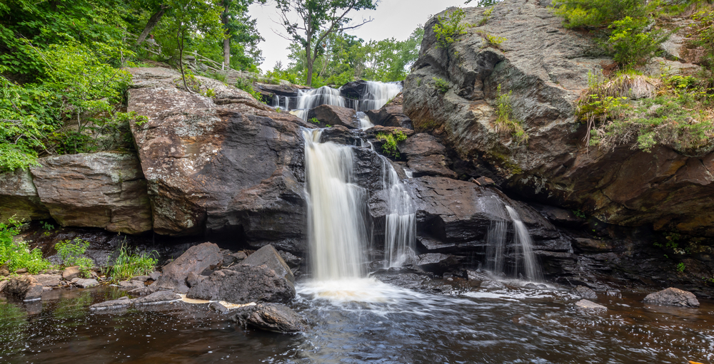 Top 10 Waterfalls in Connecticut - RVshare.com