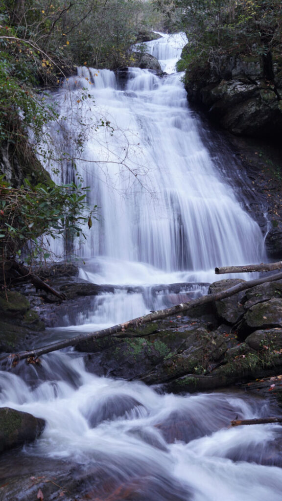 Top 10 Waterfalls in South Carolina - RVshare.com