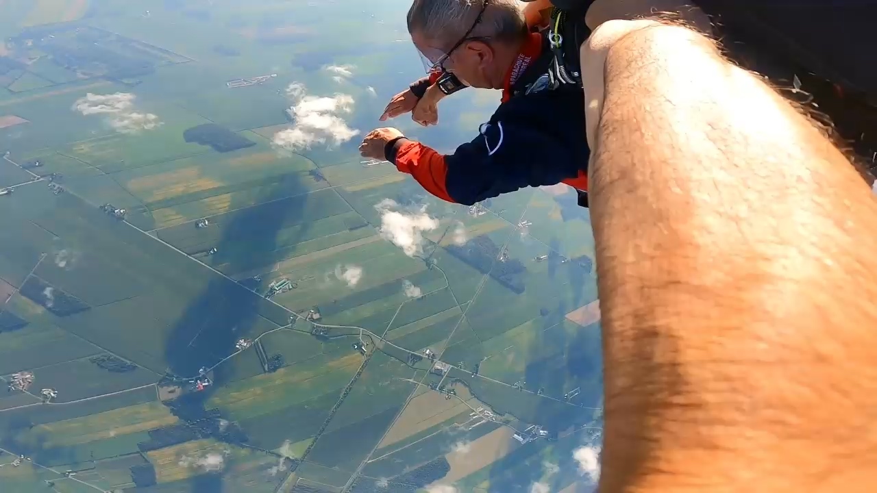 Marcel BEGIN | Parachute Montréal powered by Shred Video