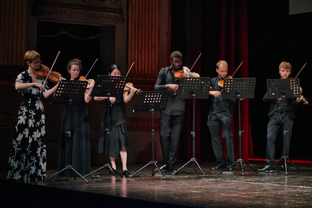 Carlos Walker | Stagetime