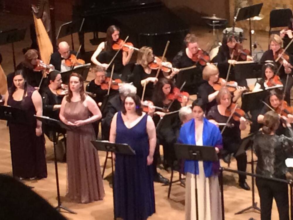 Laura Isabella | Stagetime