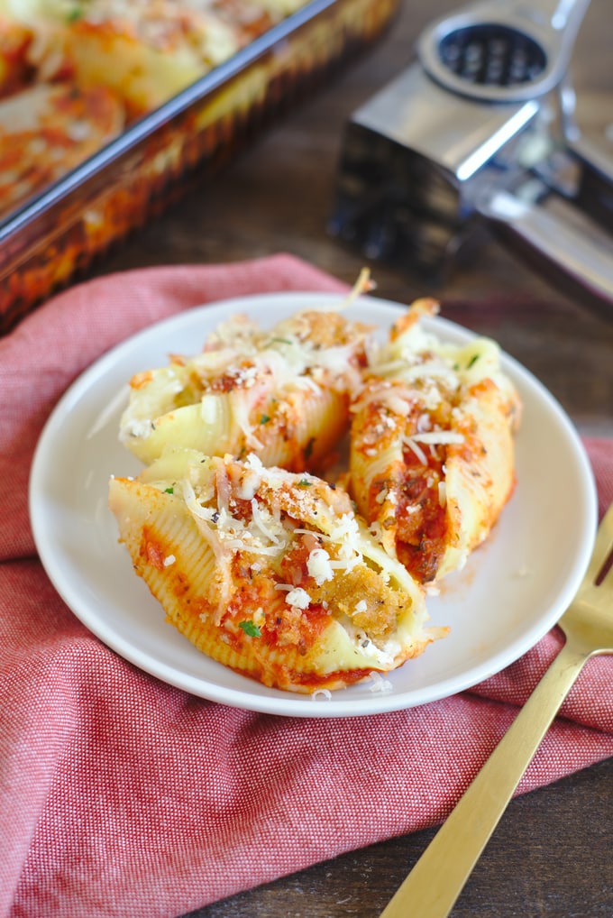 Chicken Parmesan Stuffed Shells - The Salty Marshmallow